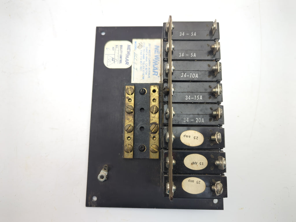 Newmar ACCY-IX 5 Switch 65VDC 277VAC 50/60 Hz 8 DC Circuit Breaker Pan ...